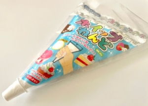 【100均】簡単ホイップデコの作り方3種！夏休み工作や推し活に | kosodate LIFE（子育てライフ）